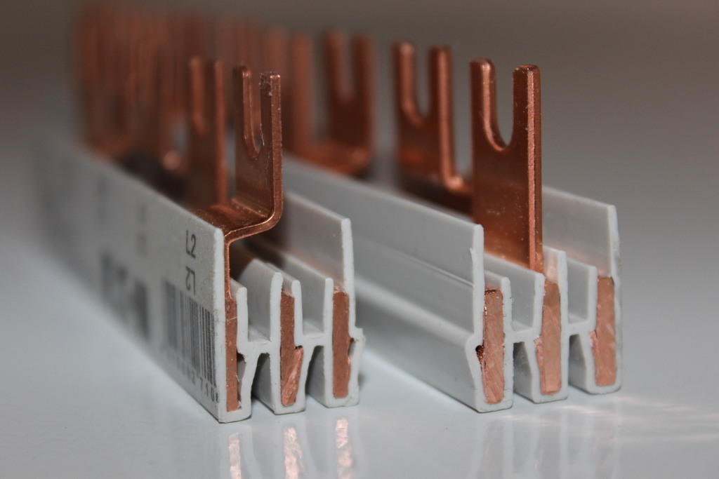 Free 3D file Eaton busbar end cap・3D printer design to download・Cults